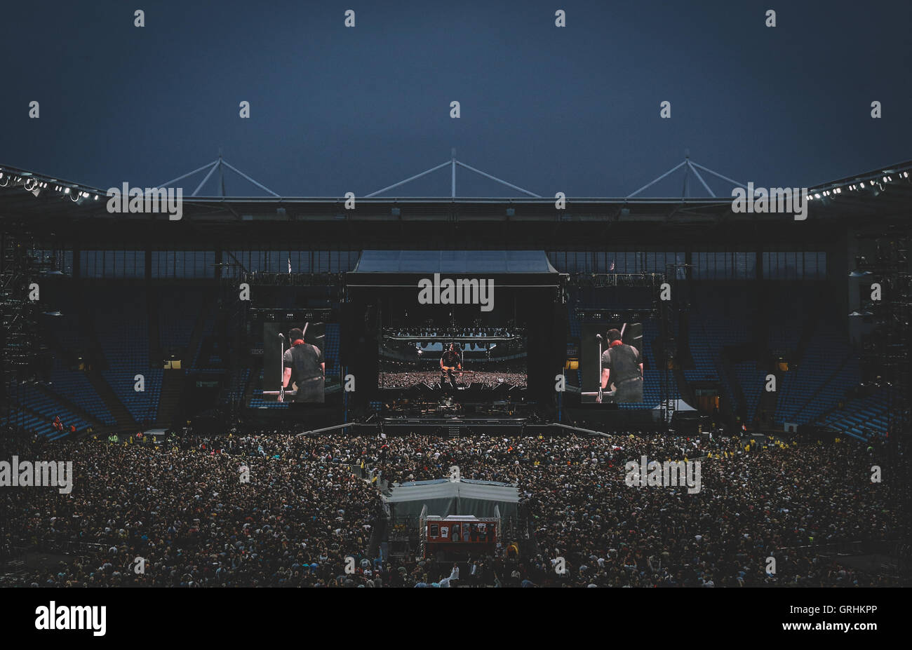 Bruce Springsteen performs at MTV concert at the Ricoh Arena in ...