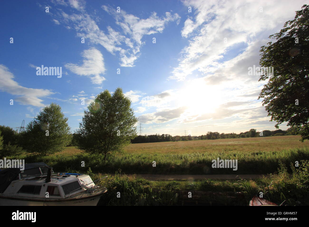 River Thames, Iffley, Oxfordshire, England Stock Photo - Alamy