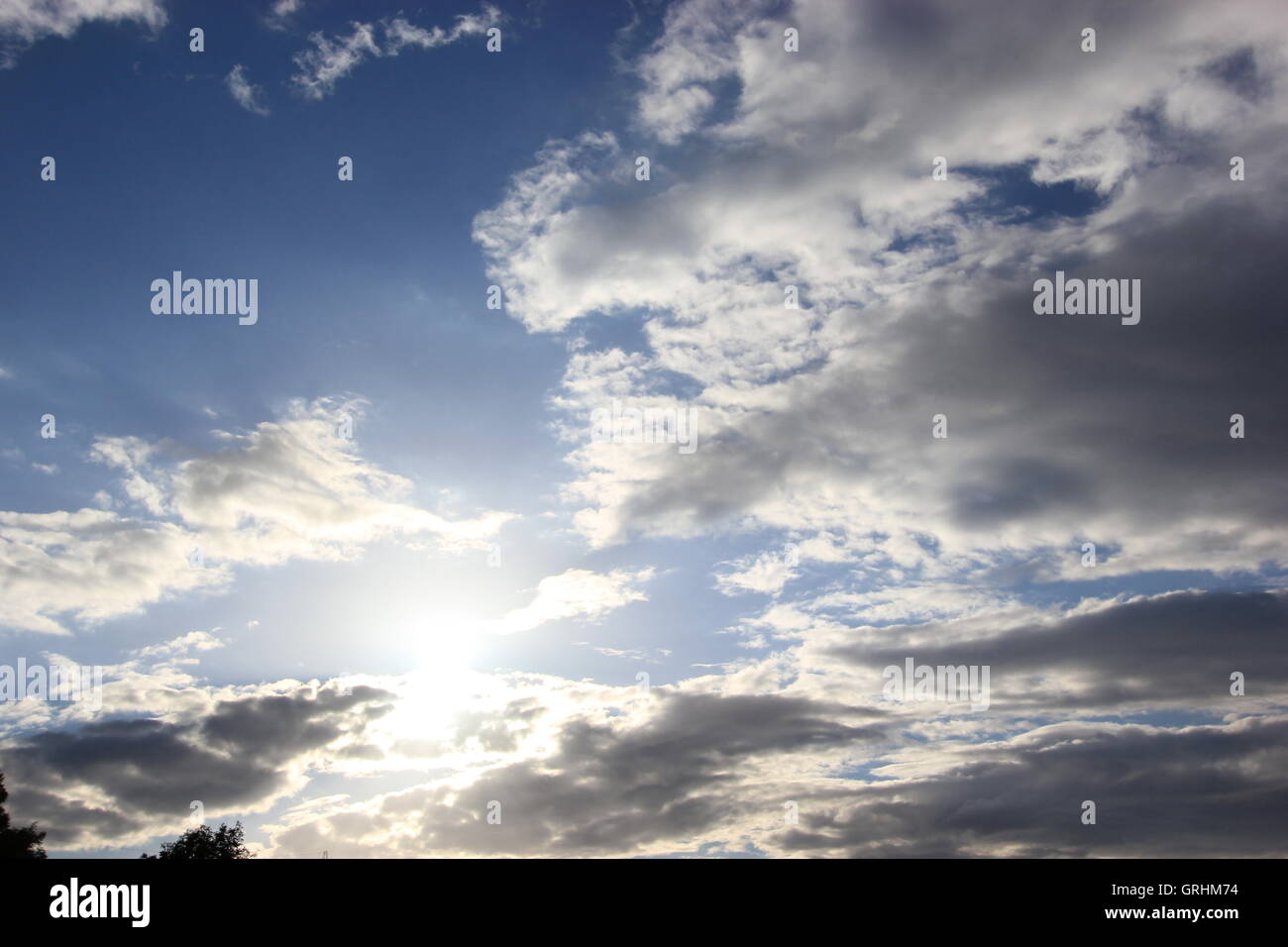 Sky, clouds, River Thames, Iffley, Oxfordshire, England Stock Photo - Alamy