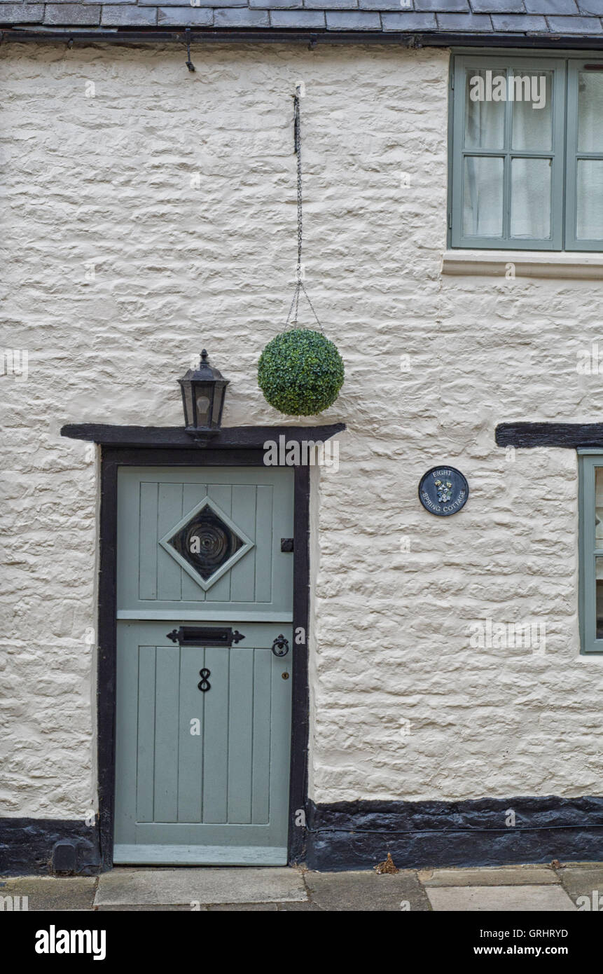 Terraced cottage hi-res stock photography and images - Alamy