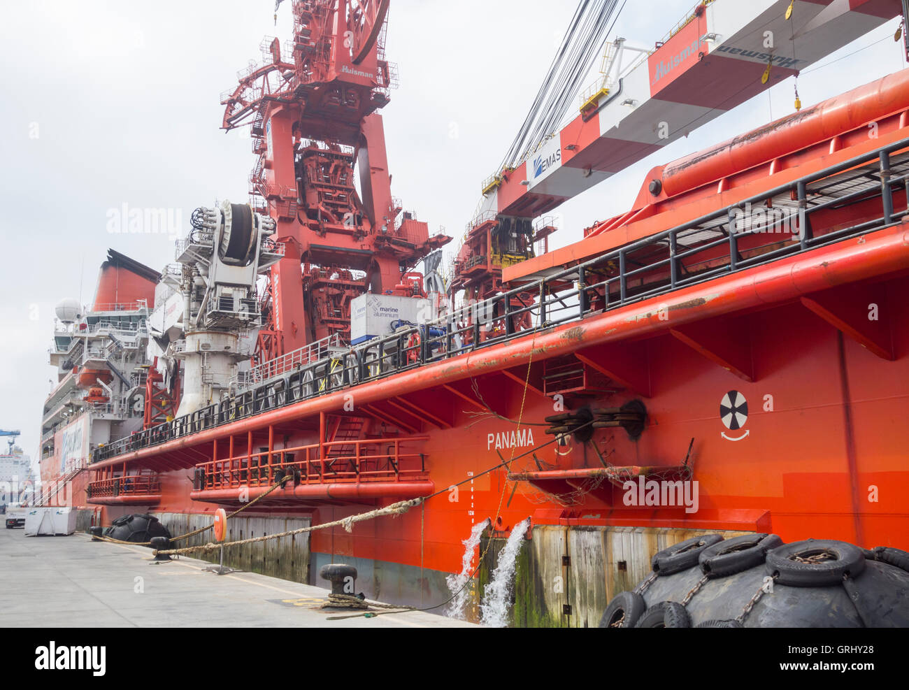 Pipelay ship, Lewek Constellation Stock Photo - Alamy
