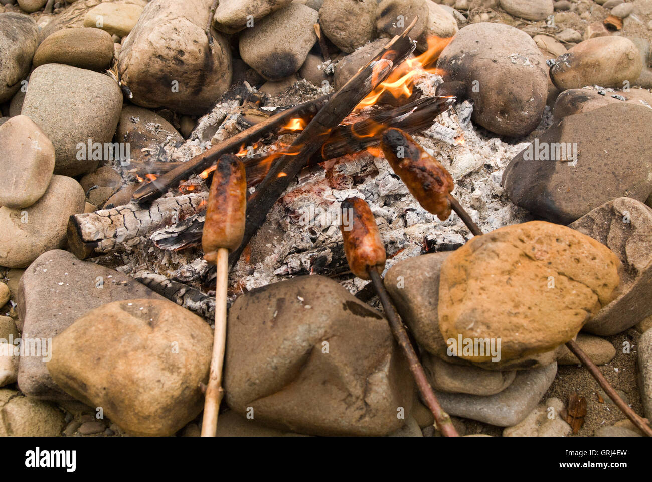 Campfire beach england hi-res stock photography and images - Alamy