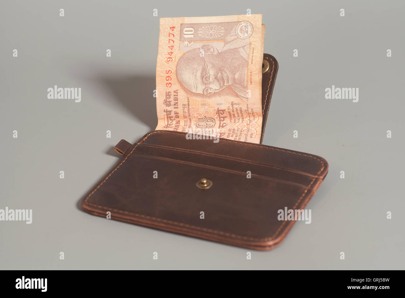 Indian ten rupee note hi-res stock photography and images - Alamy