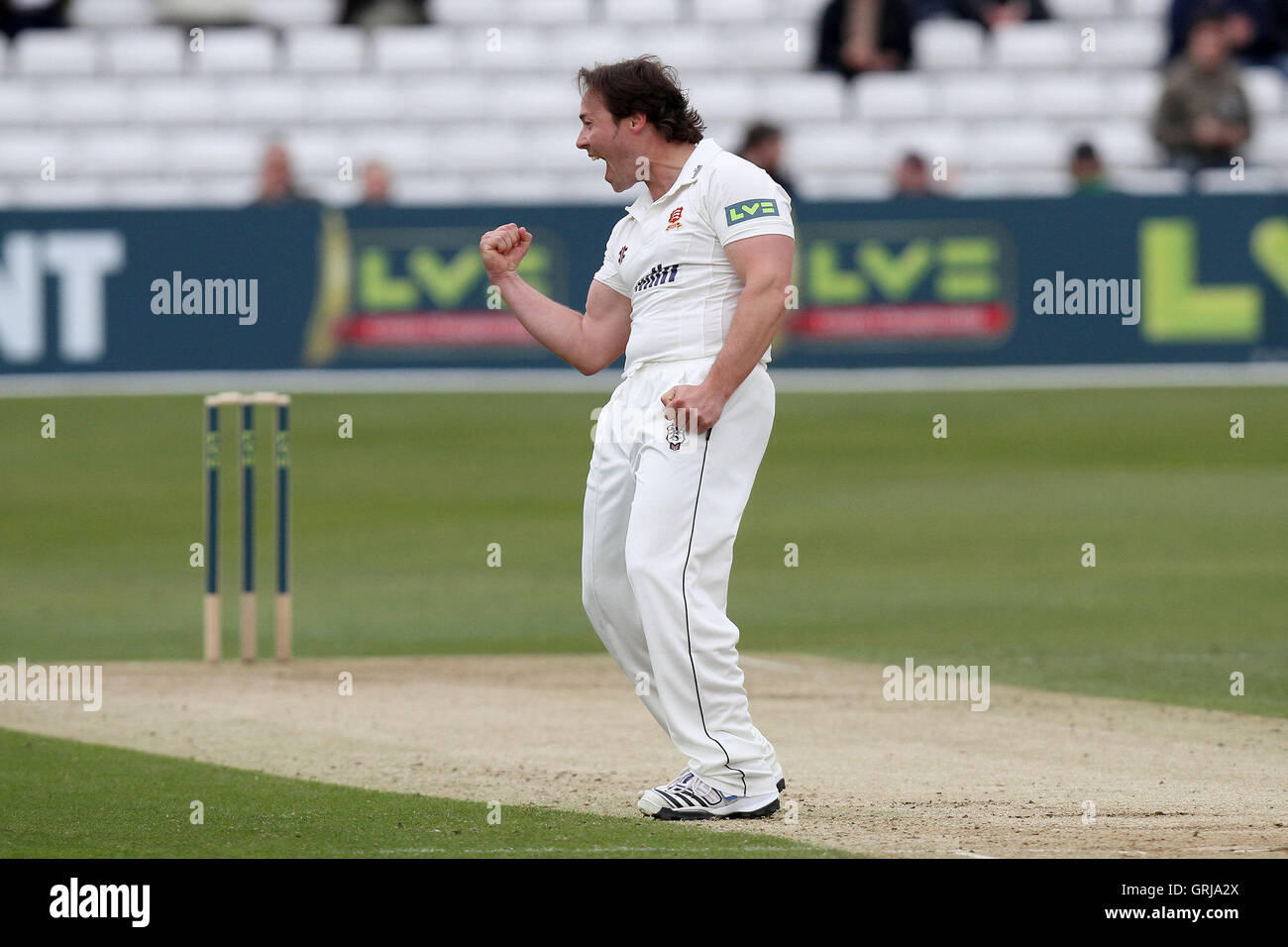 Graham Napier of Essex celebrates the wicket of James Fuller - Essex ...