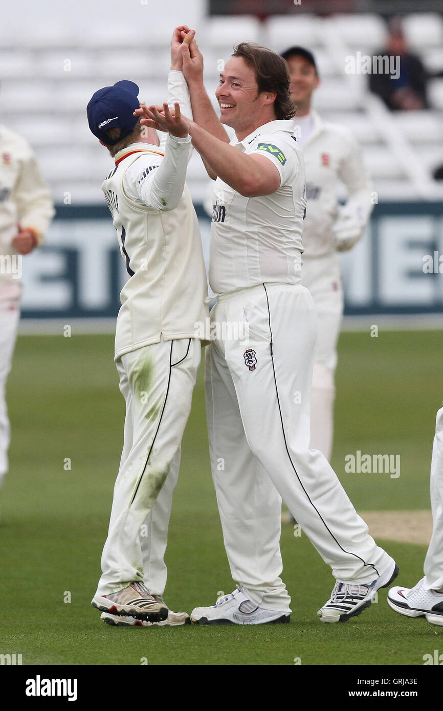 Graham Napier of Essex celebrates the wicket of James Fuller - Essex ...