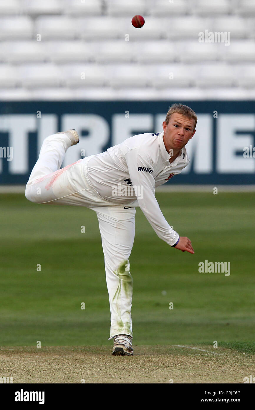 Tom Craddock in bowling action for Essex - Essex CCC vs Yorkshire CCC ...