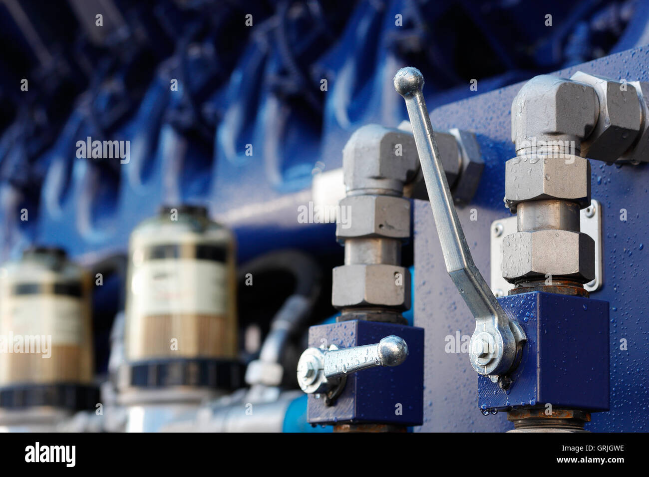 Valve pump hi-res stock photography and images - Alamy