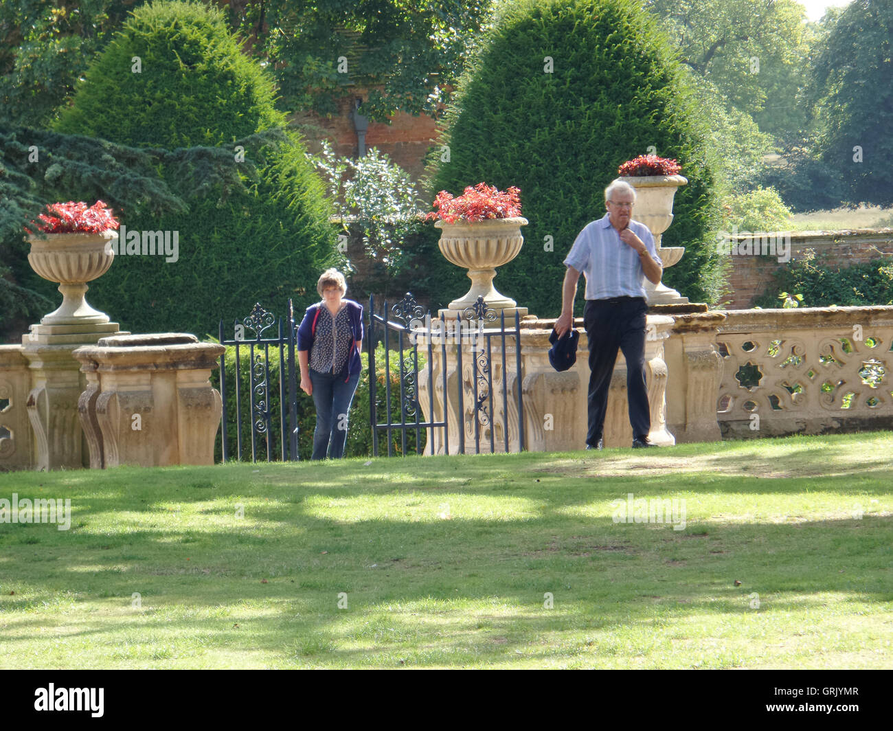 stately home gardens Stock Photo - Alamy
