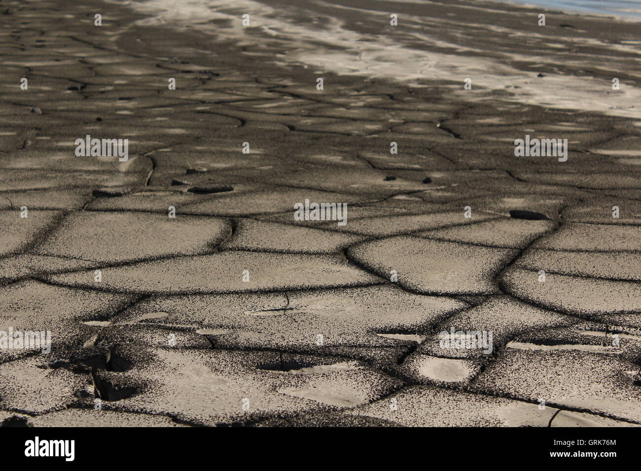 Arid soil crust hi-res stock photography and images - Alamy