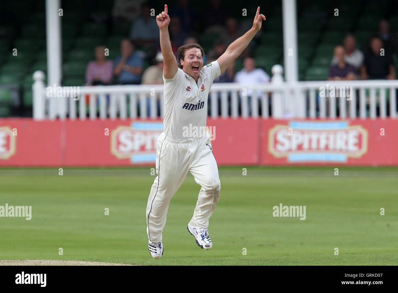 Graham Napier of Essex celebrates the wicket of Darren Stevens - Kent ...