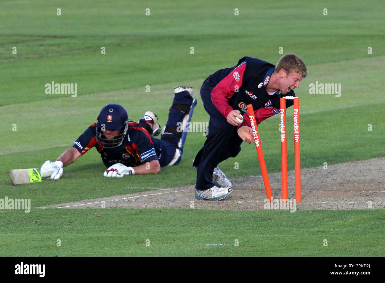 Adam Riley of Kent completes the run-out of Mark Pettini - Kent ...