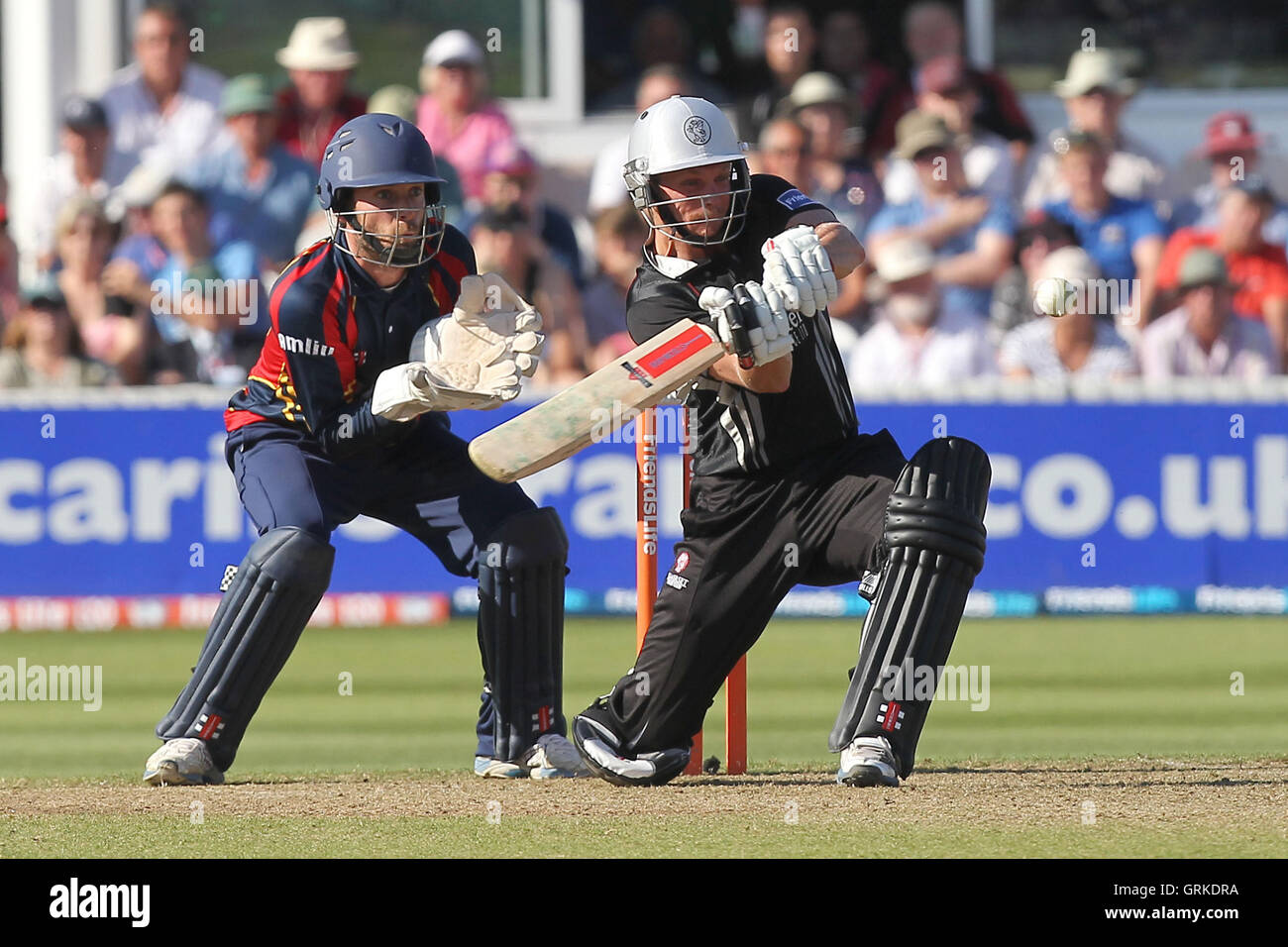 James hildreth of somerset county cricket club hi-res stock photography ...