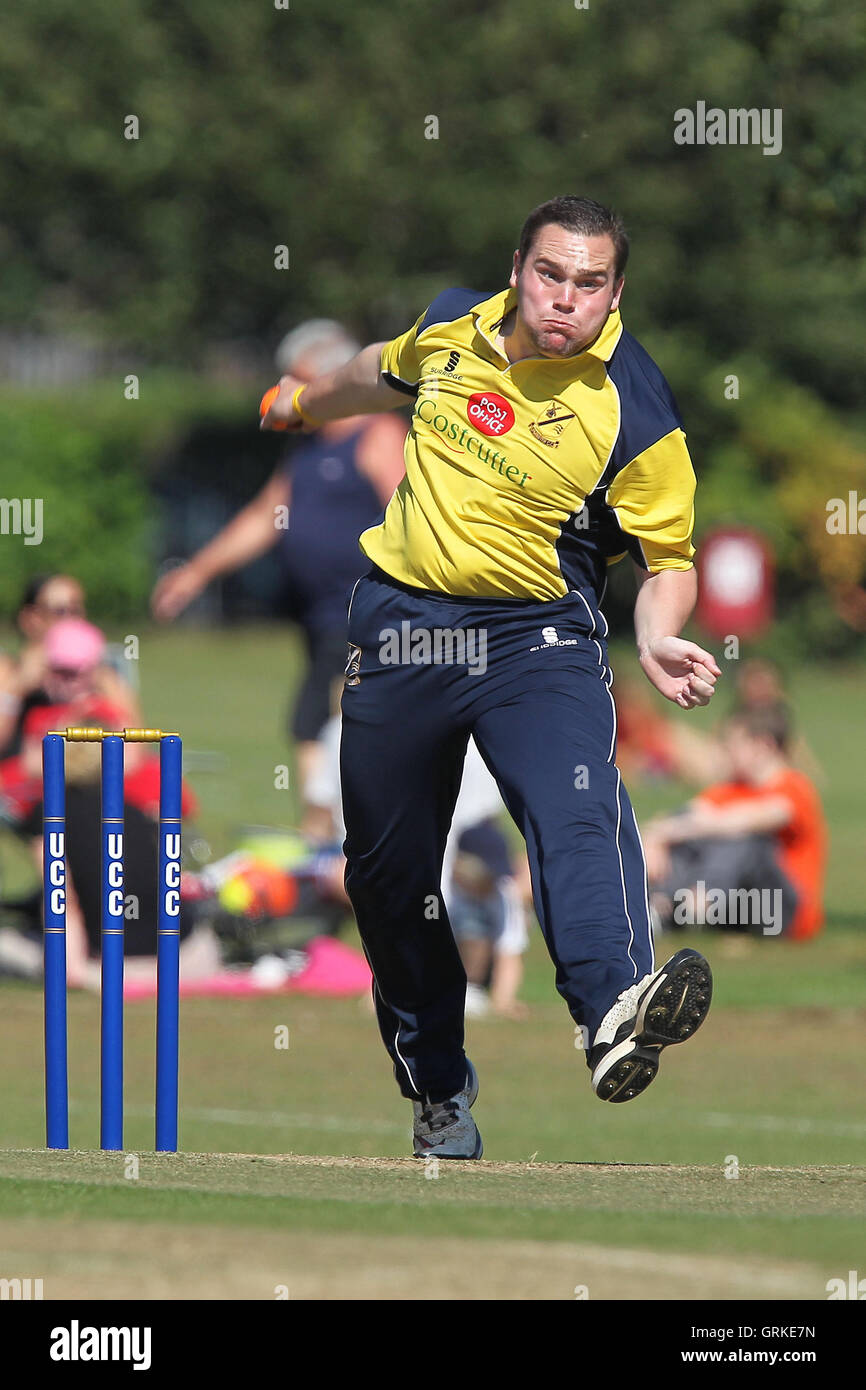 Alan Ison in bowling action for Upminster - Upminster CC vs Essex CCC ...