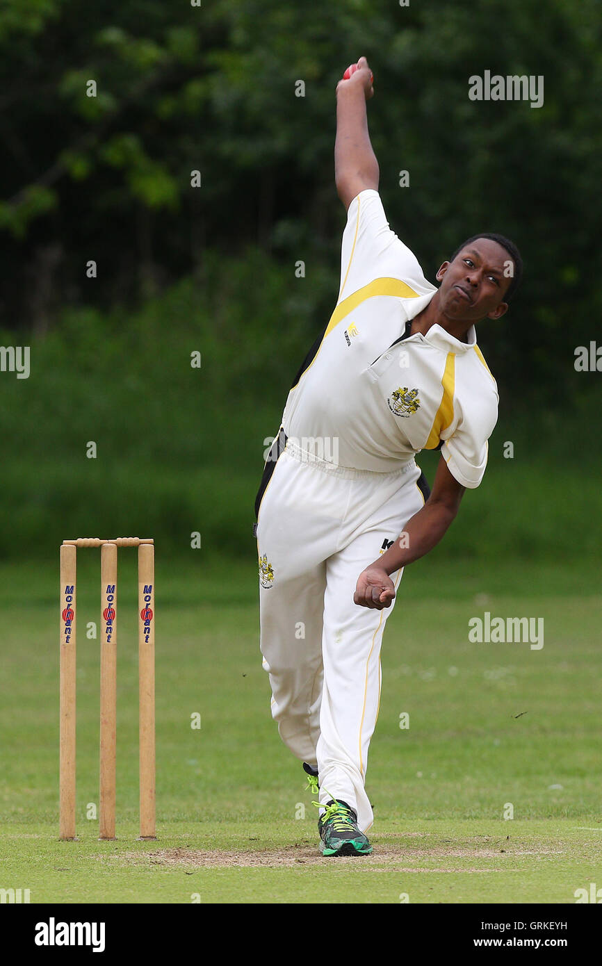 Gidea Park & Romford CC (fielding) vs Stanford-le-Hope CC - Essex Club ...