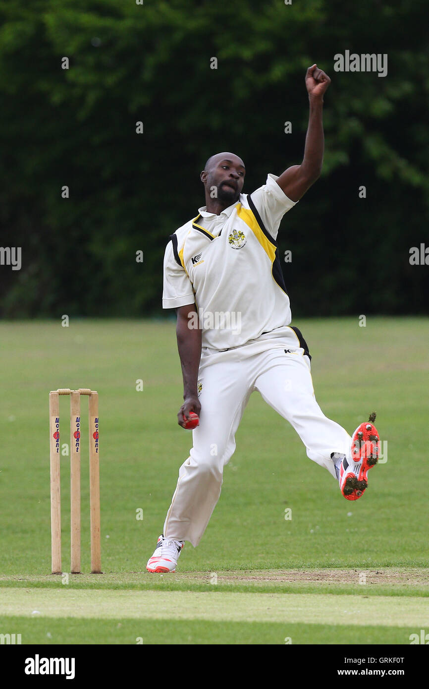 Gidea Park & Romford CC (fielding) vs Stanford-le-Hope CC - Essex Club ...