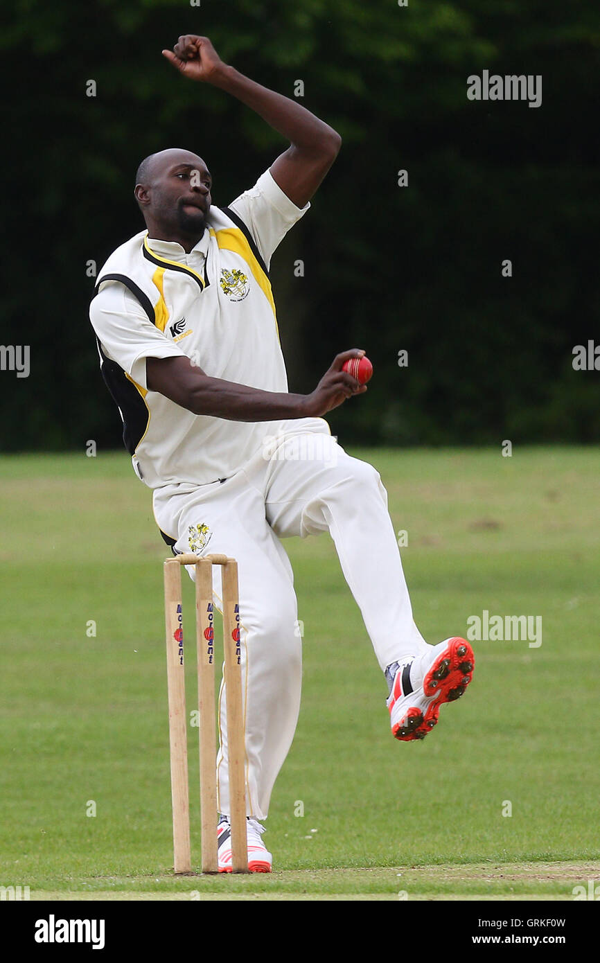 Gidea Park & Romford CC (fielding) vs Stanford-le-Hope CC - Essex Club ...