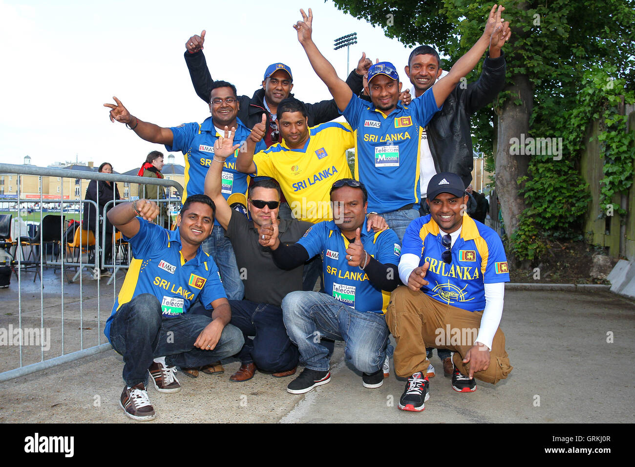 Sri lanka cricket fans hi-res stock photography and images - Alamy