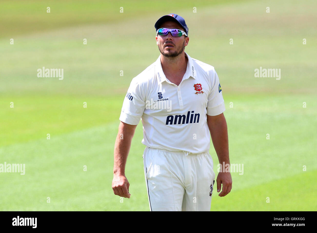 Graham Napier of Essex back in action in the field - Essex CCC vs ...