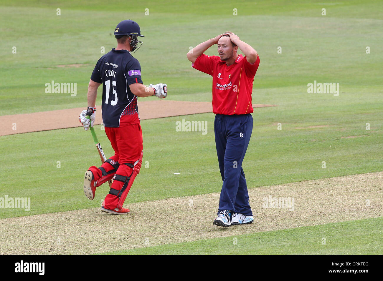Frustration for Essex bowler Graham Napier as Lancashire add to their ...