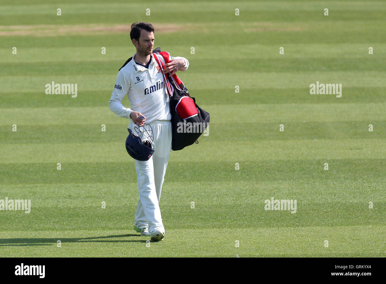 James Foster of Essex walks back to the pavilion - Surrey CCC vs Essex ...