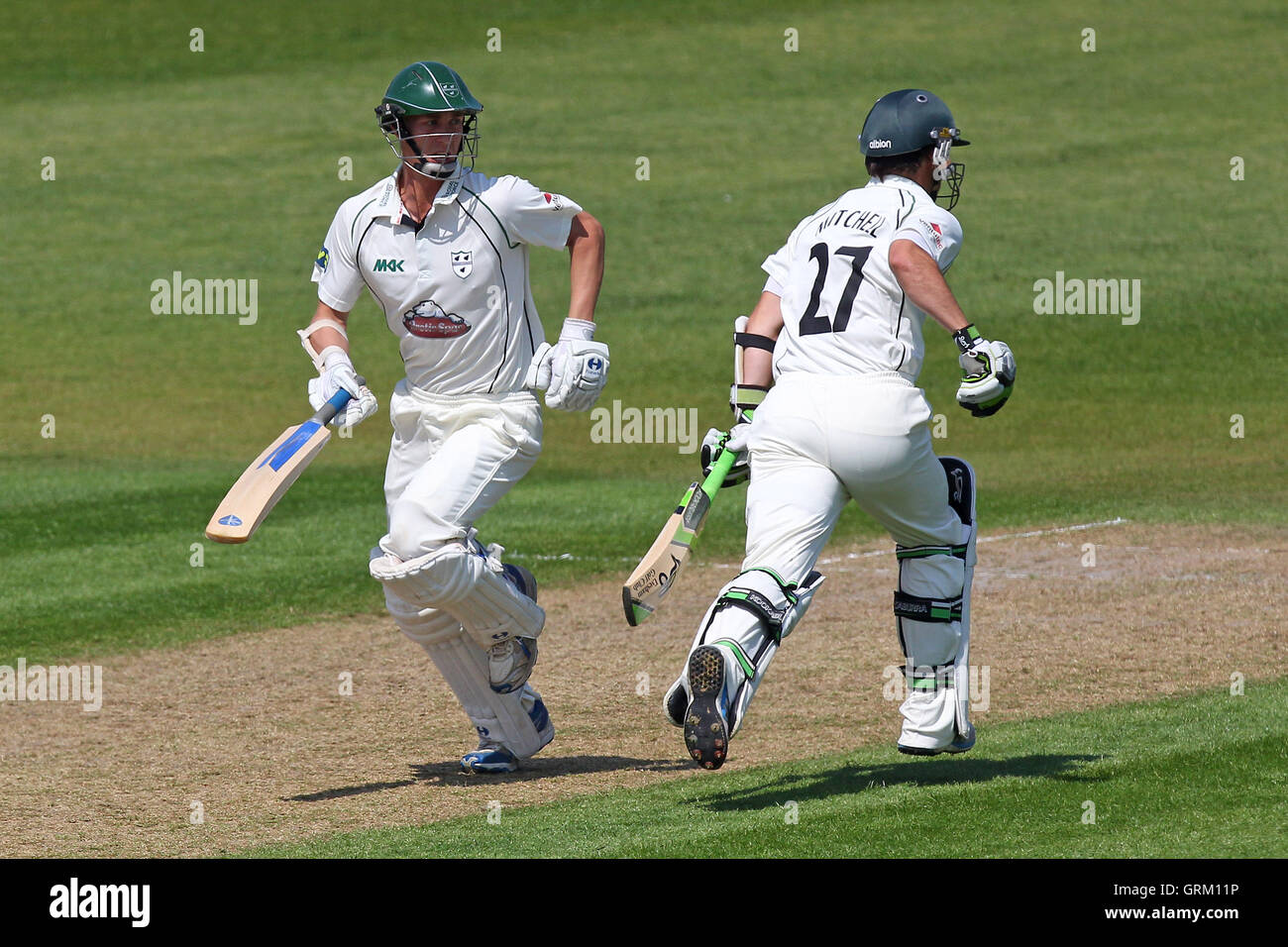 Matthew Pardoe (L) and Daryl Mitchell make a run for Worcestershire ...