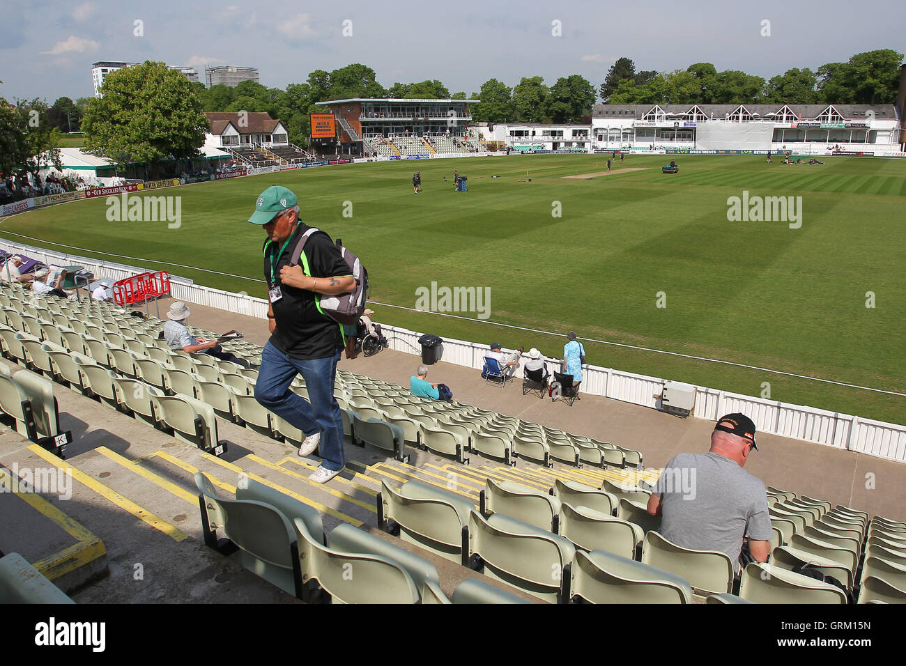 Cricket worcestershire cricket ground new road hi-res stock photography ...