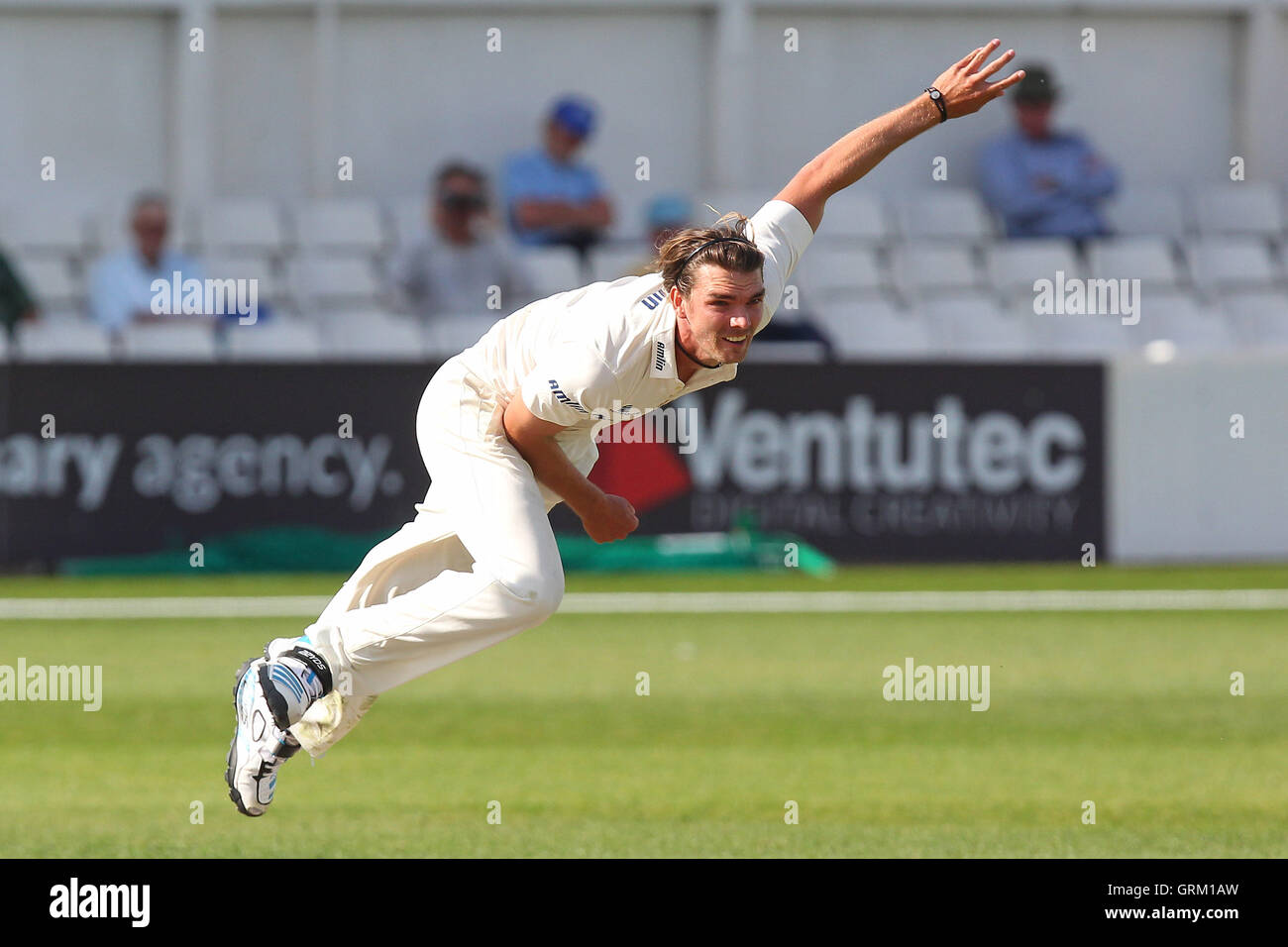 Oliver newby hi-res stock photography and images - Alamy