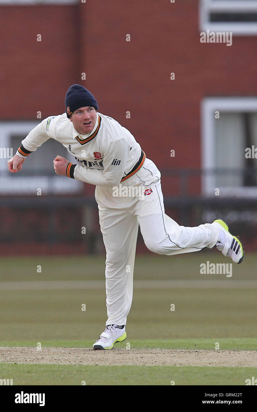 Tim Phillips in bowling action for Essex - Cambridgeshire CCC vs Essex ...