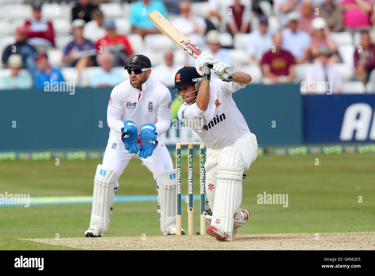 Ben Foakes hits out for Essex as Matt Prior looks on - Essex CCC vs ...