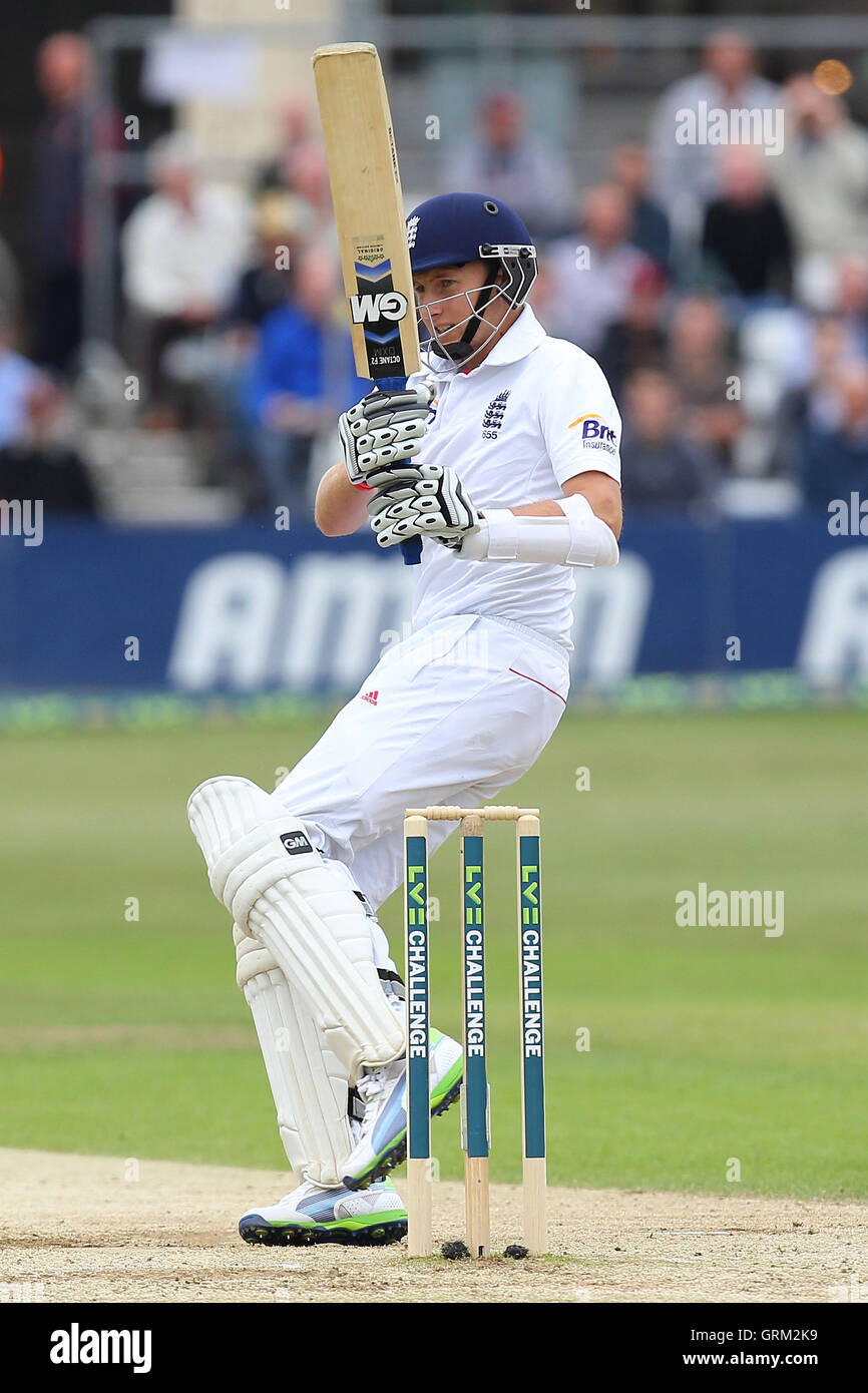 Joe Root in batting action for England - Essex CCC vs England - LV ...