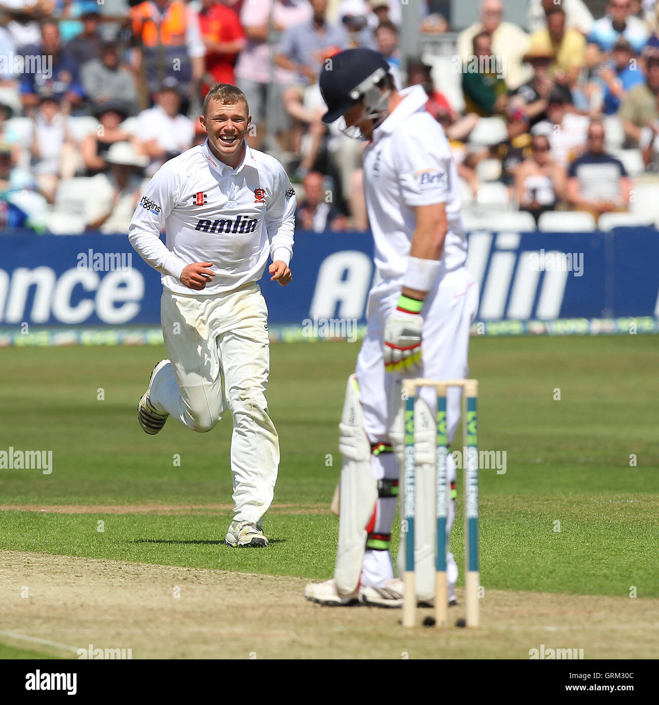 Delight for Tom Craddock as he takes the wicket of Ian Bell - Essex CCC ...