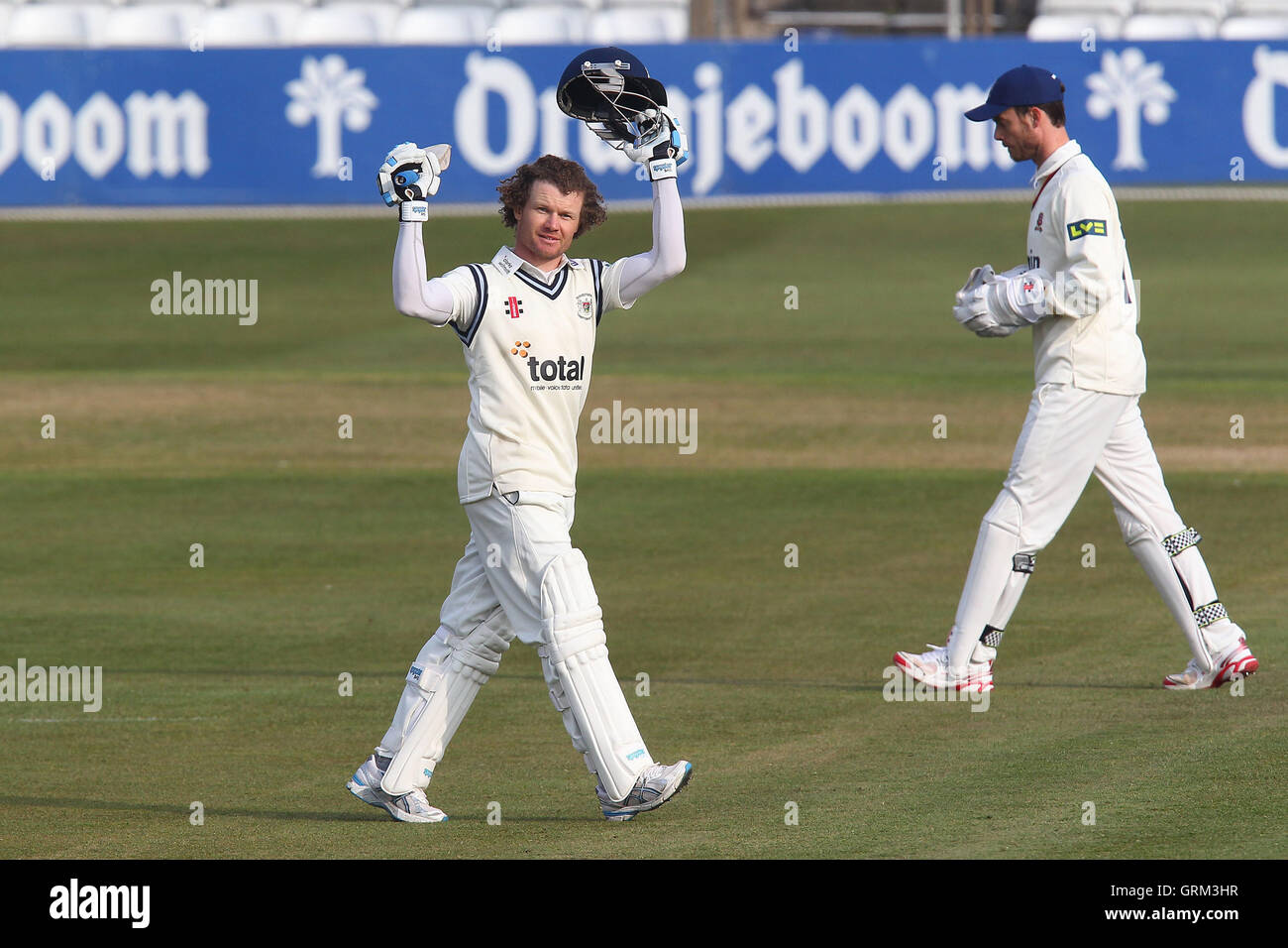 Hamish Marshall celebrates a century for Gloucestershire - Essex CCC vs ...