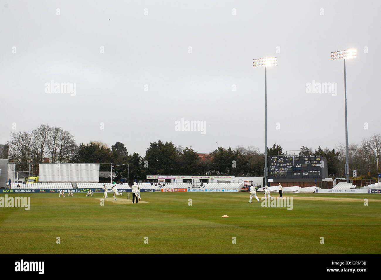Floodlights cricket hi-res stock photography and images - Alamy