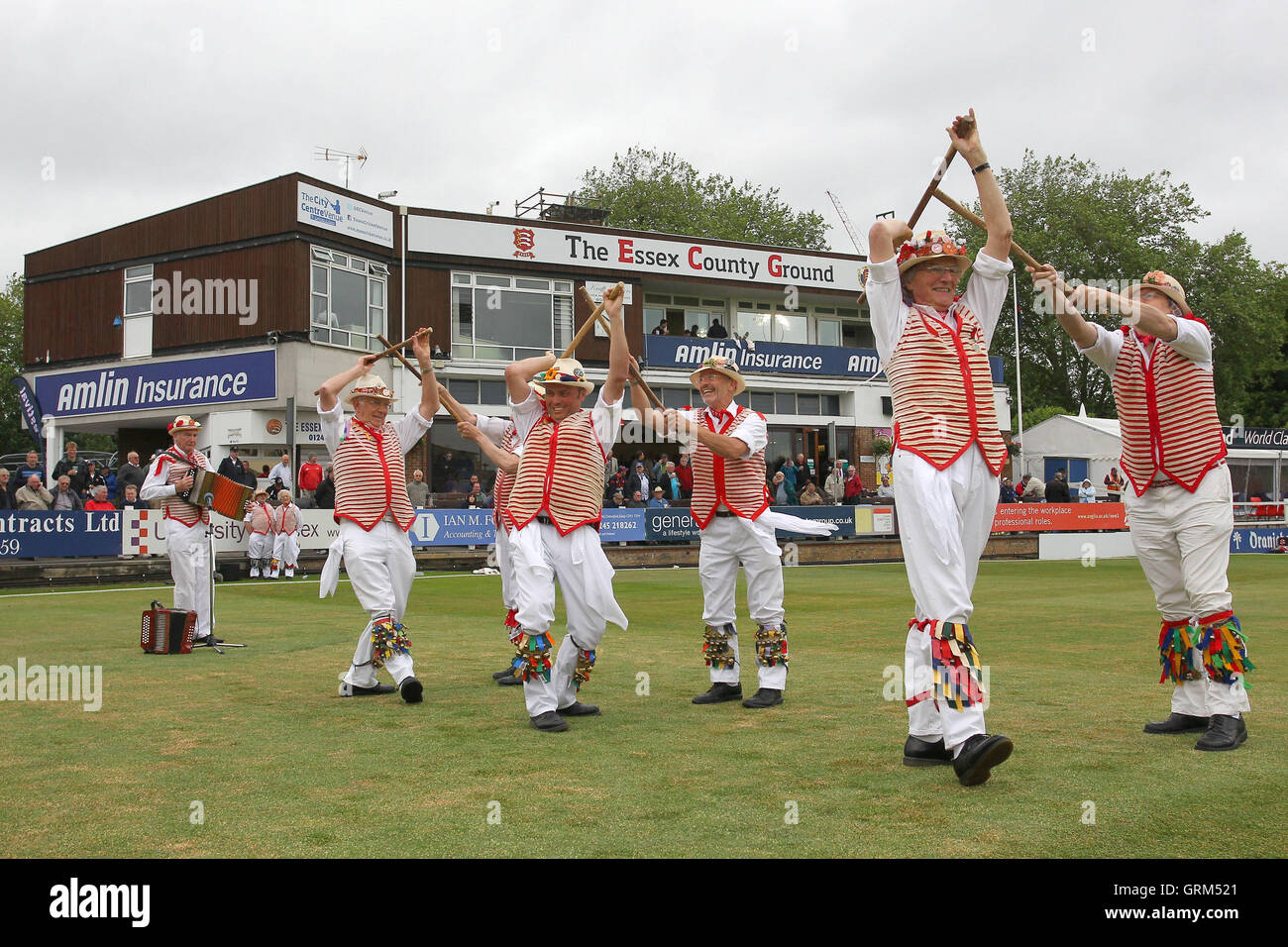 Sport cricket dancers hi-res stock photography and images - Alamy