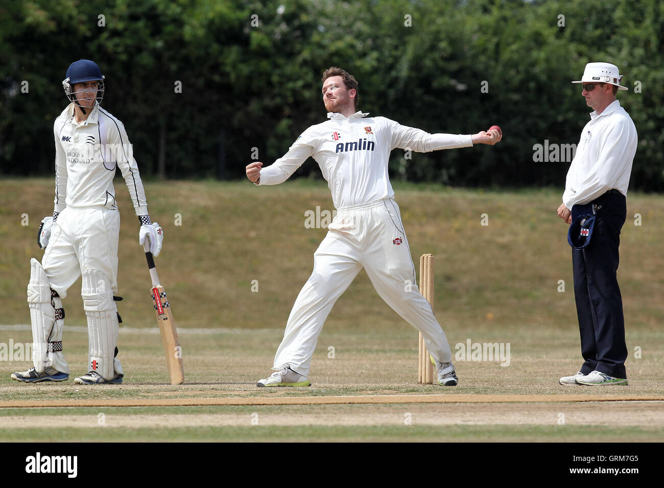 Tim Phillips in bowling action for Essex - Essex CCC 2nd XI vs ...