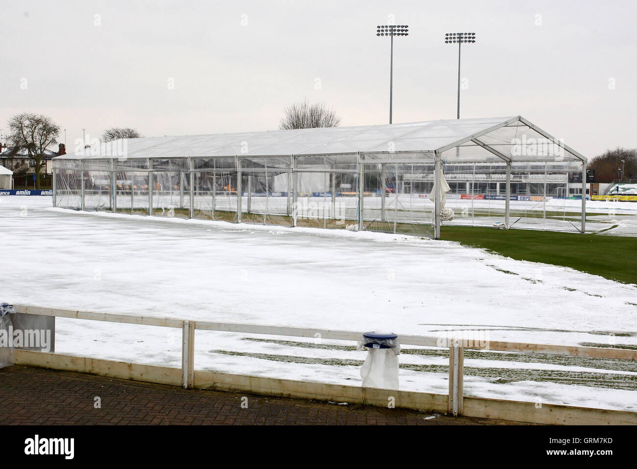 Cricket ground in the snow hi-res stock photography and images - Alamy