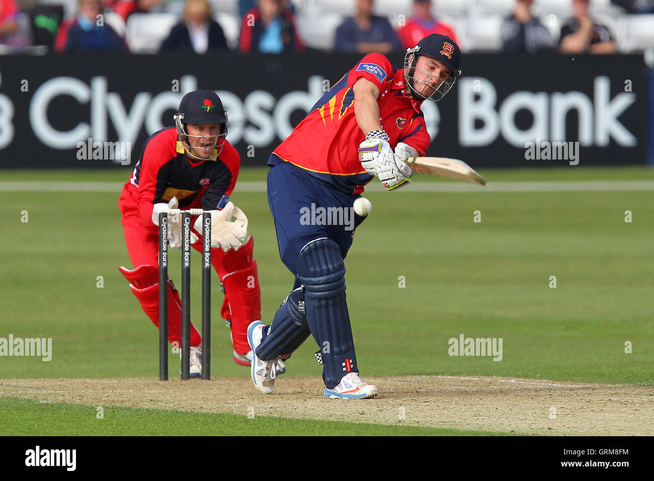 Hamish Rutherford hits four runs for Essex - Essex Eagles vs Lancashire ...
