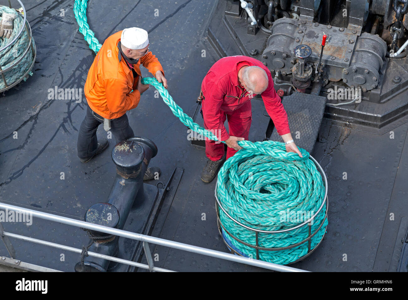 seamen working on steam icebreaker ´Stettin´ on its way from Hamburg to ...