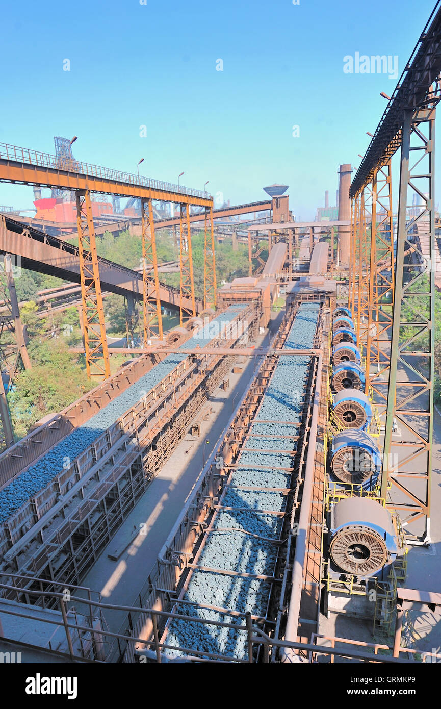 hot ore in steel plant Stock Photo - Alamy