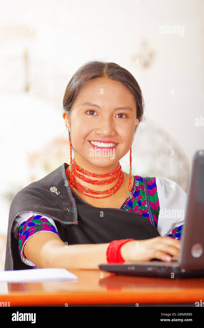 Native american employee hotel hi-res stock photography and images - Alamy