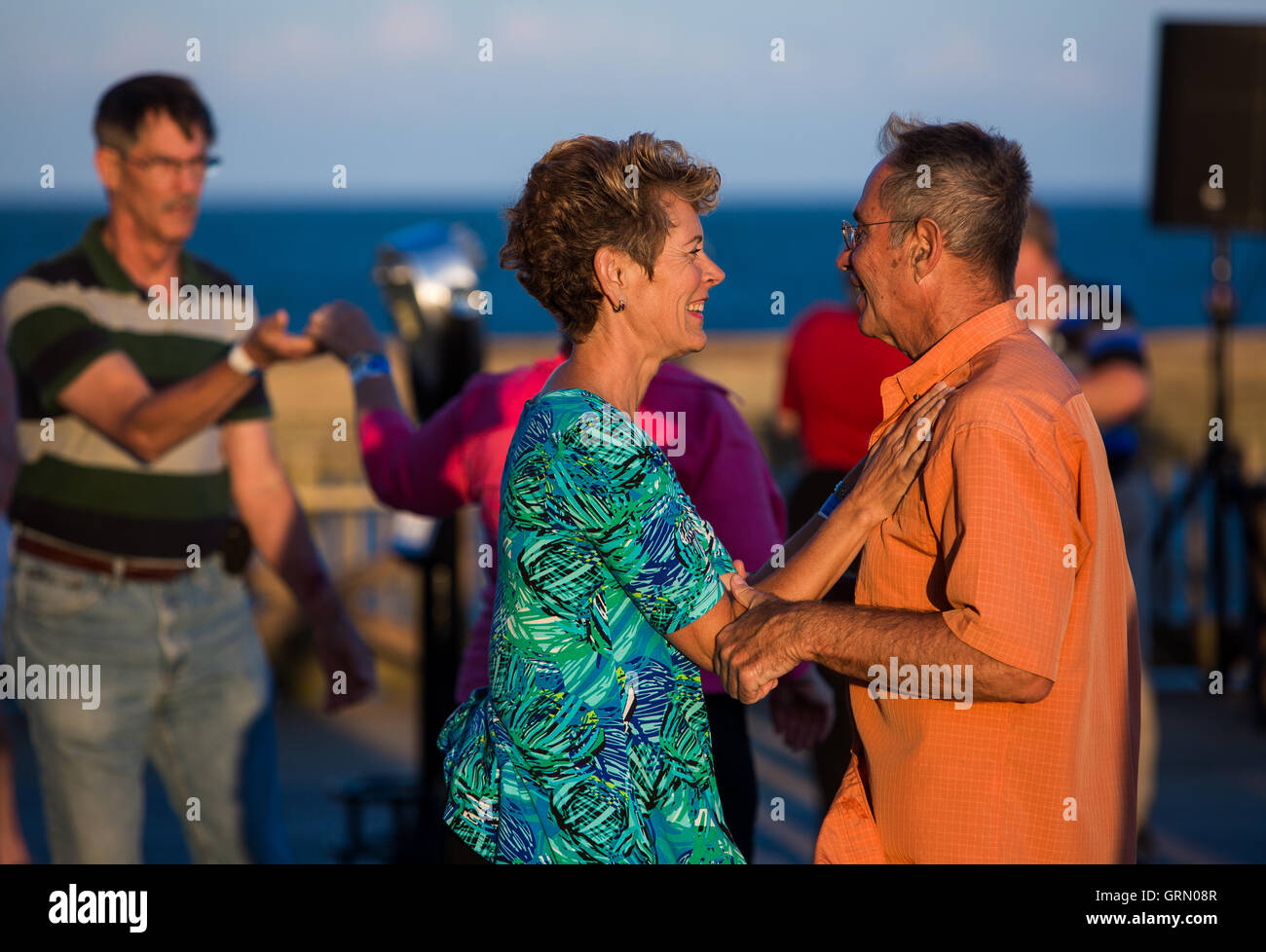 Shagging on the pier on Folly Beach Pier in Folly Beach, S.C. The Shag ...