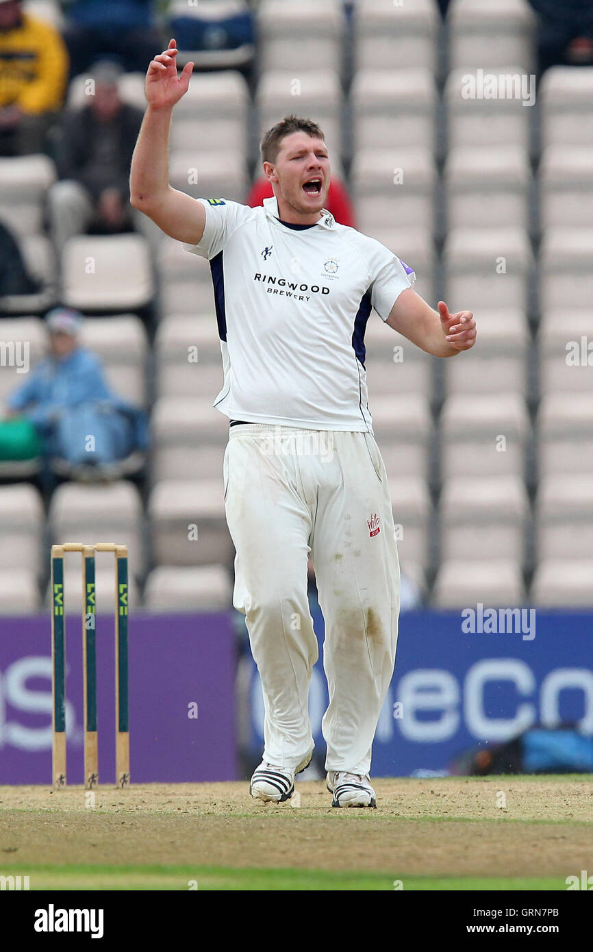 Ageas bowl matt coles hi-res stock photography and images - Alamy