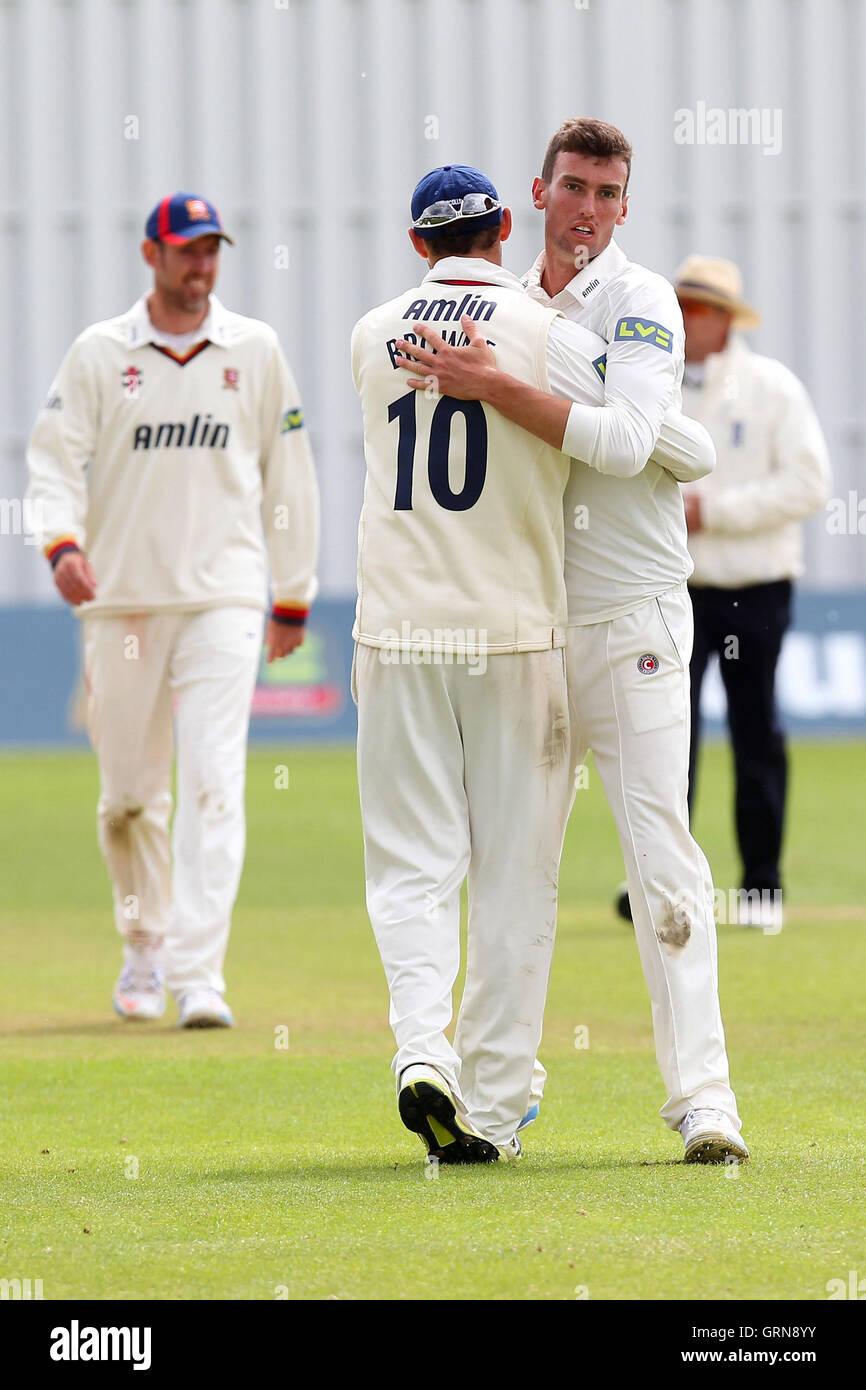 Reece Topley of Essex (R) celebrates the wicket of Alex Wyatt ...