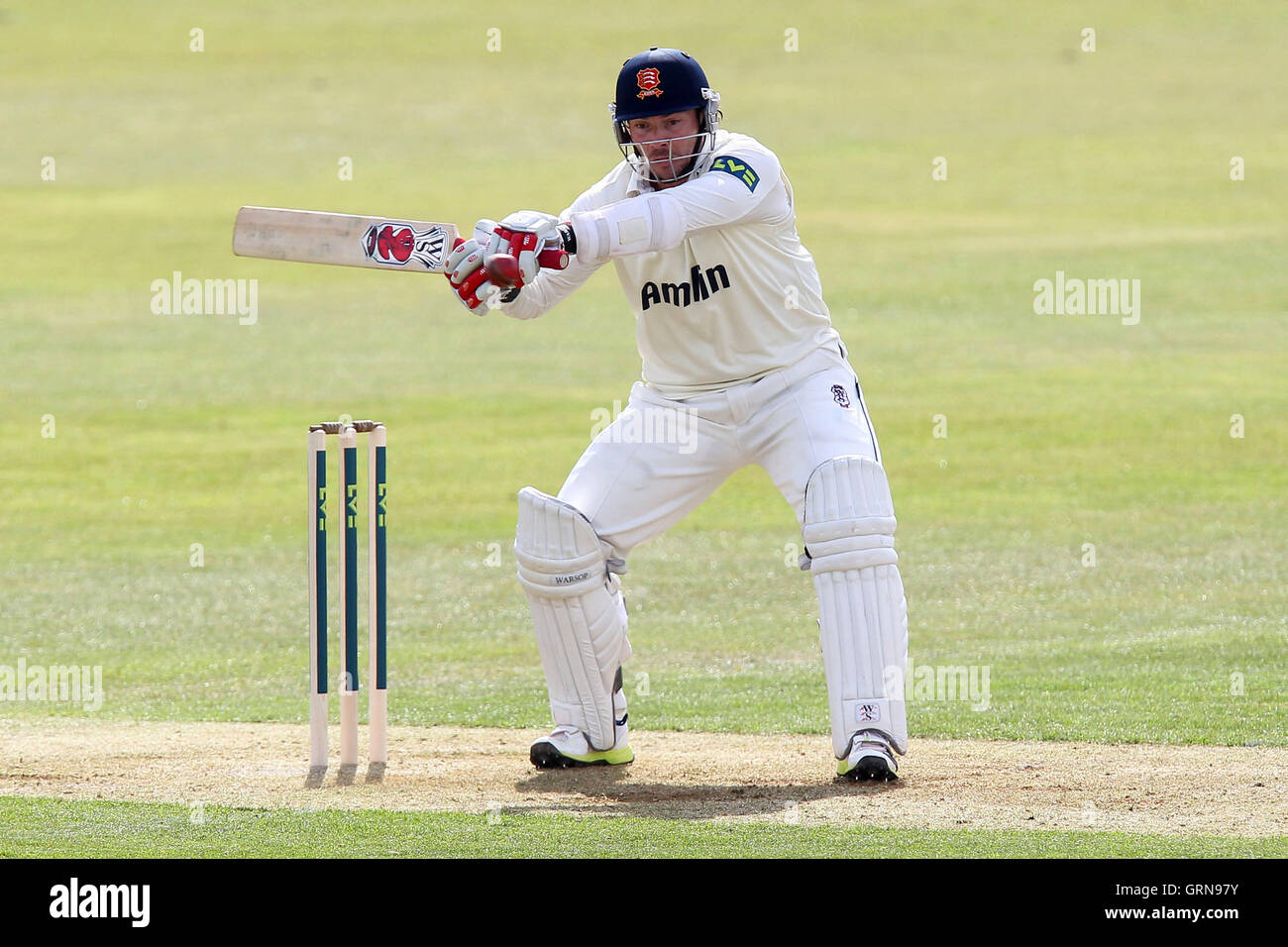 Graham Napier hits four runs for Essex - Northamptonshire CCC vs Essex ...