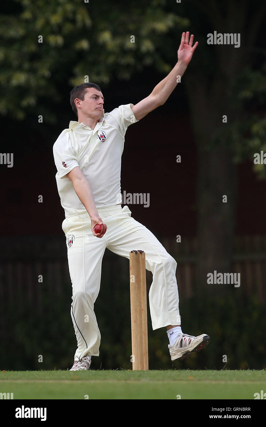 M Roe in bowling action for Havering - Herongate CC vs Havering-atte ...