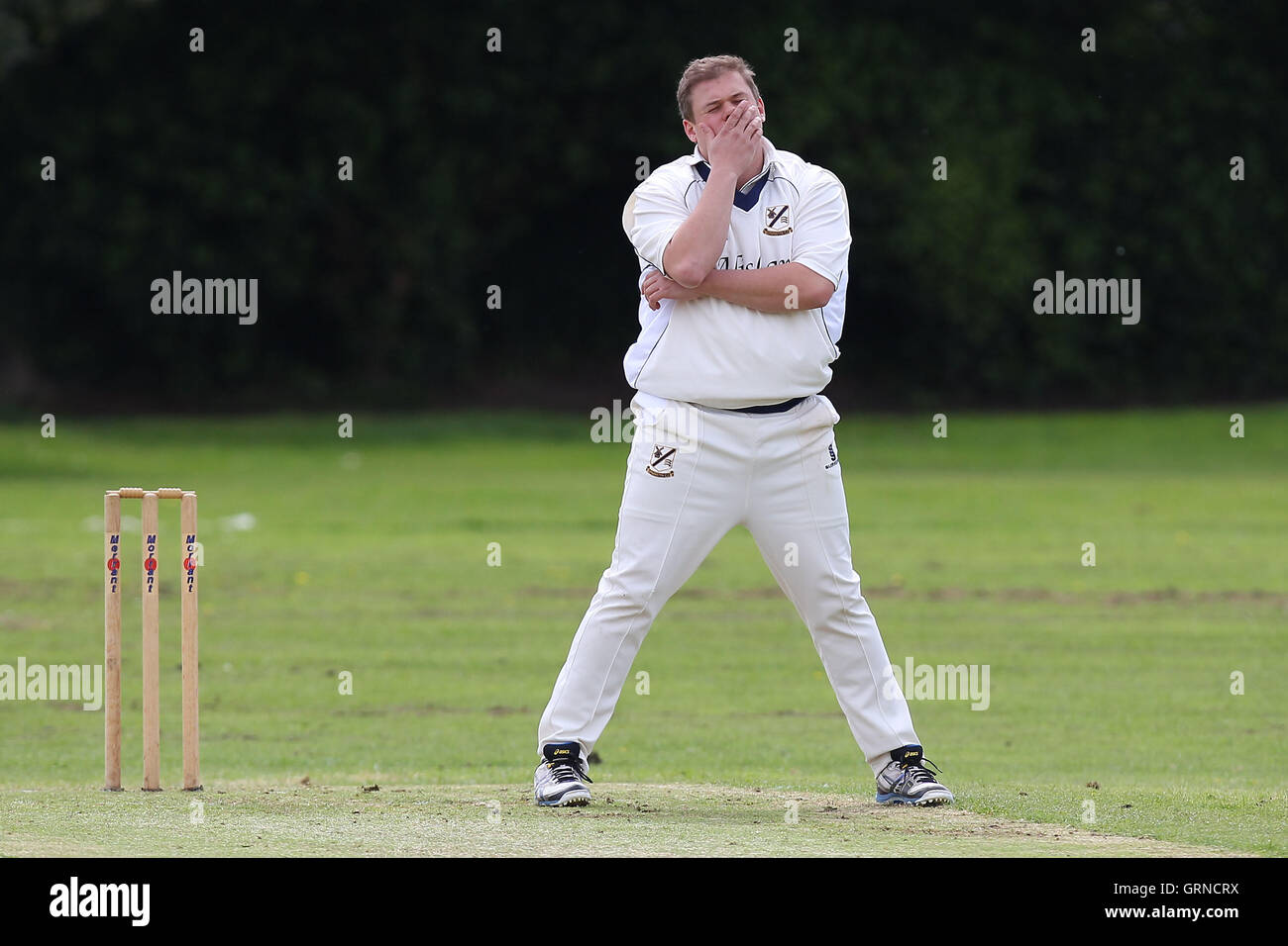 Ollie Peck in action for Upminster - Upminster CC vs Chingford CC ...