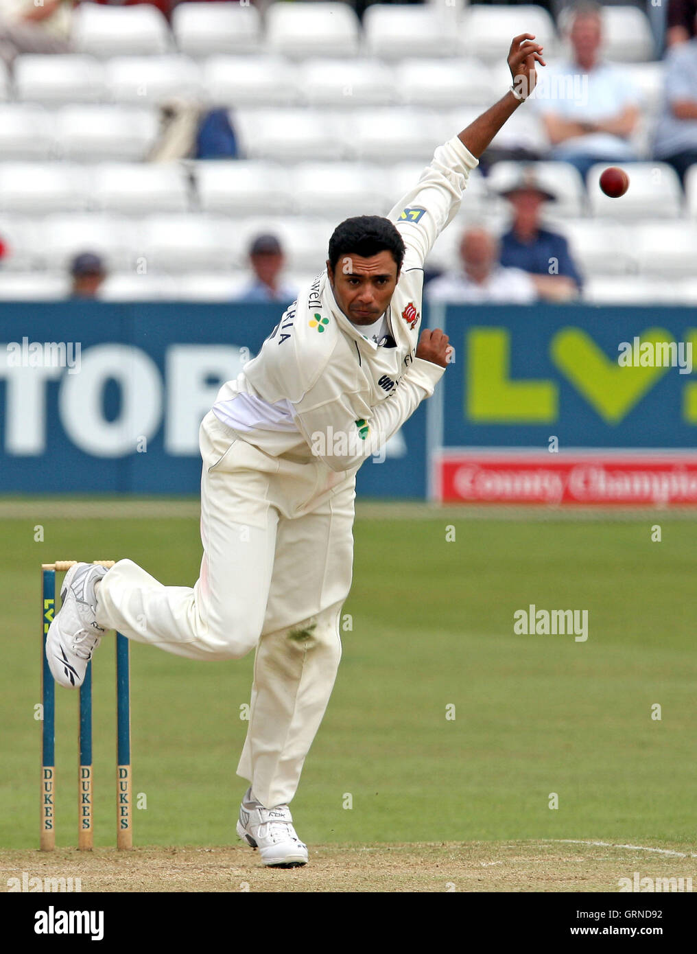 Danish Kaneria in bowling action for Essex - Essex CCC vs Leicestershire CCC - LV County ...
