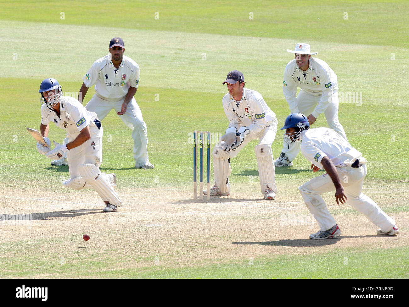 Kadeer Ali makes another valuable run for Glos despite intense Essex ...