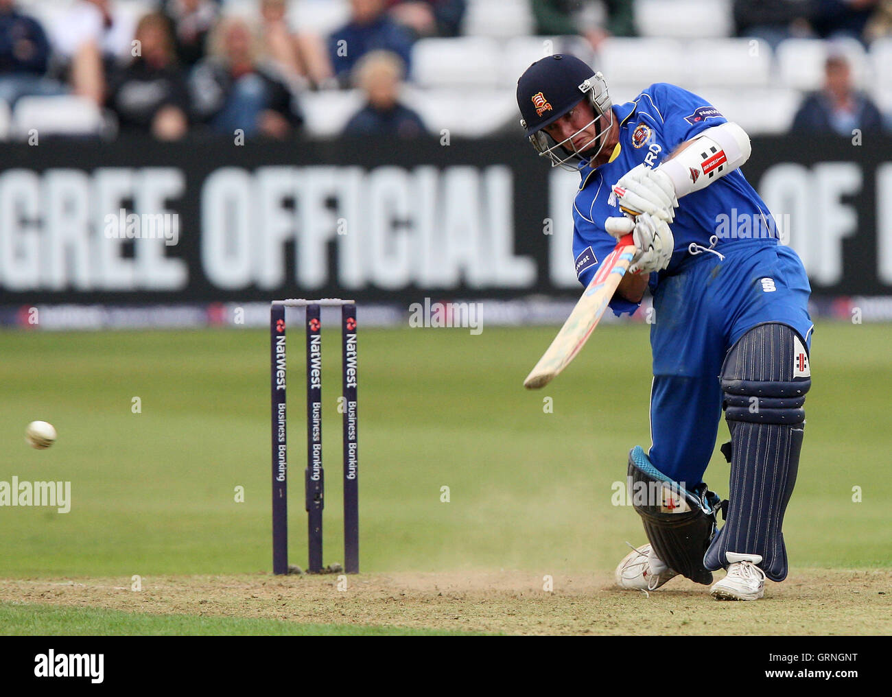Grant Flower in batting action for Essex - NatWest Pro 40 Cricket at ...