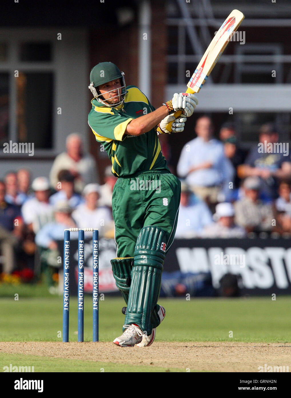 Jacques Du Toit of Leics in batting action - Leicestershire Foxes vs ...
